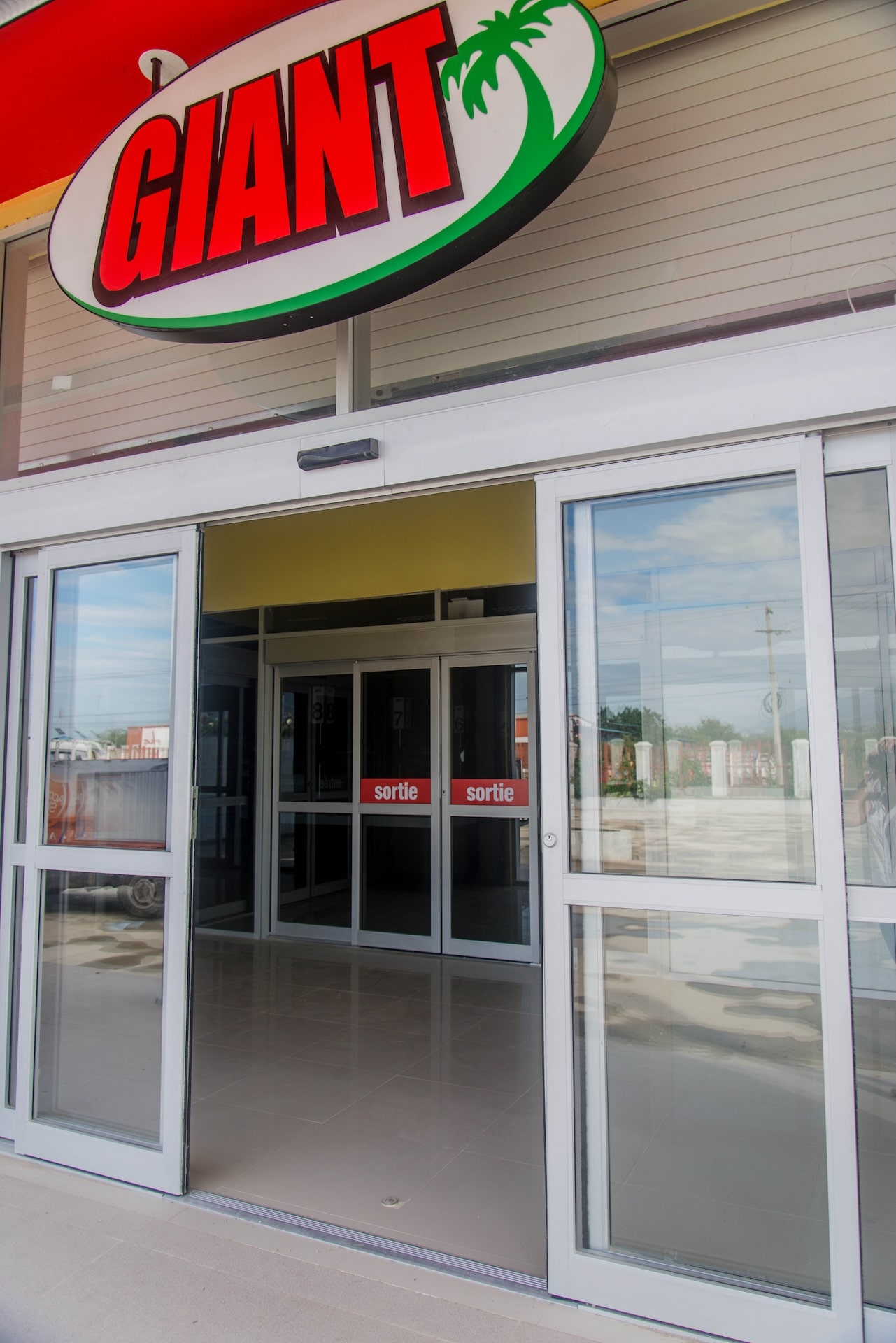 Commercial Doors – Atlantic Doors & Windows Manufacturing S.A.